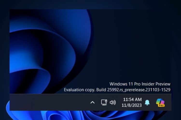How to put AI Copilot in the system tray on Windows 11 - AnonyViet - English Version